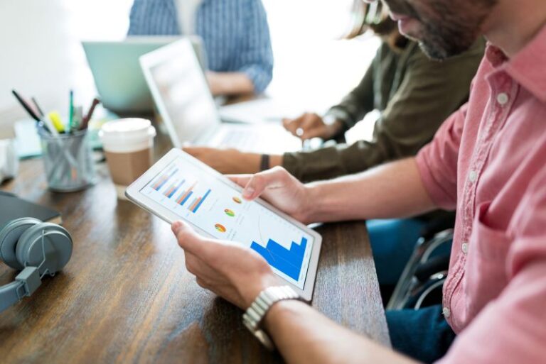 How to Conduct Customer Sentiment Analysis in Python | Rayobyte